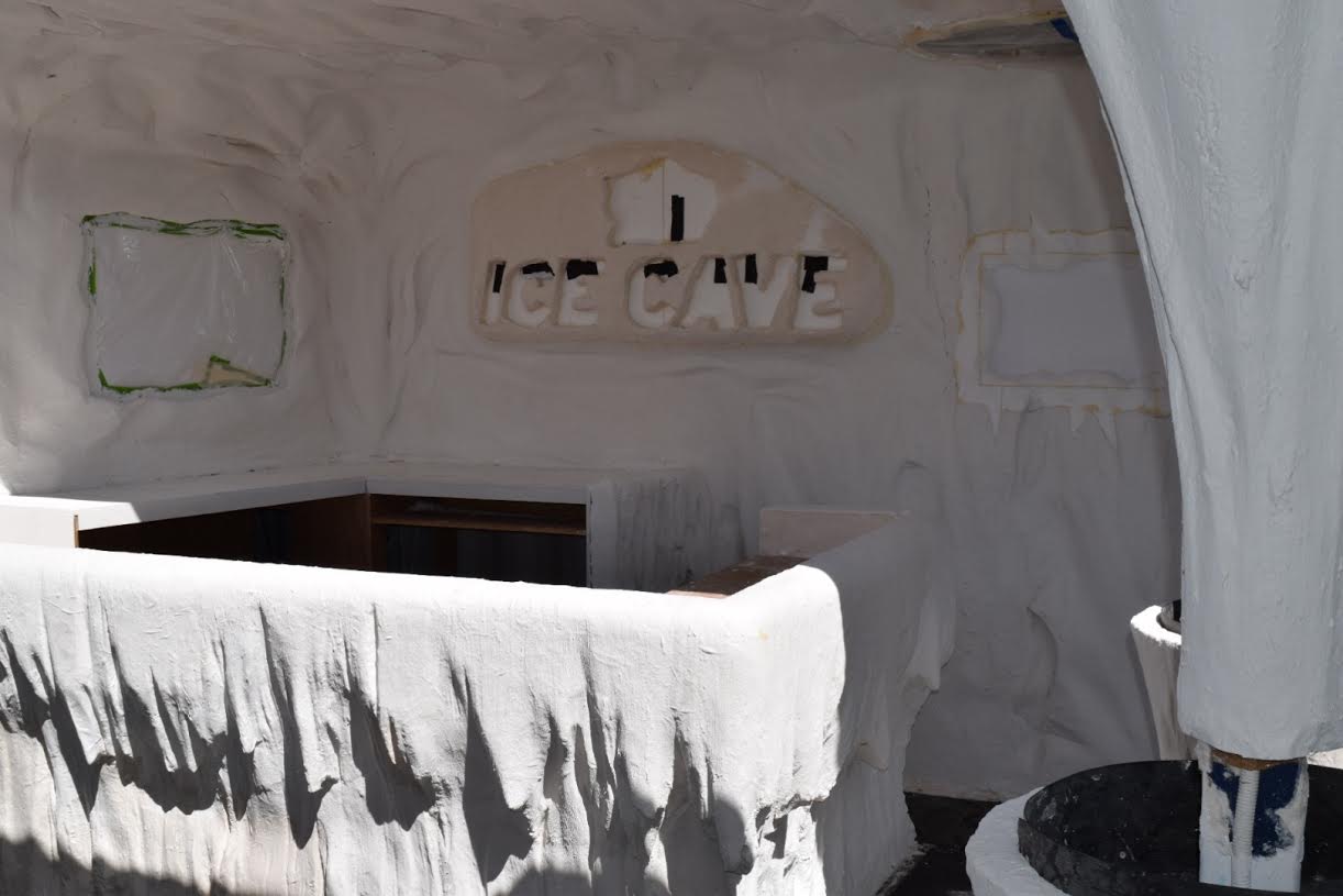 Coors Ice Cave - BreakTheMould - Props, Sculptures & Structures ...